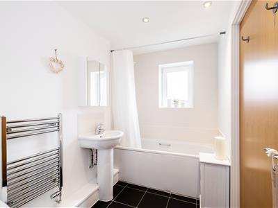 Property details for Shingly Place, North Chingford £385,000 Sold - Vebra